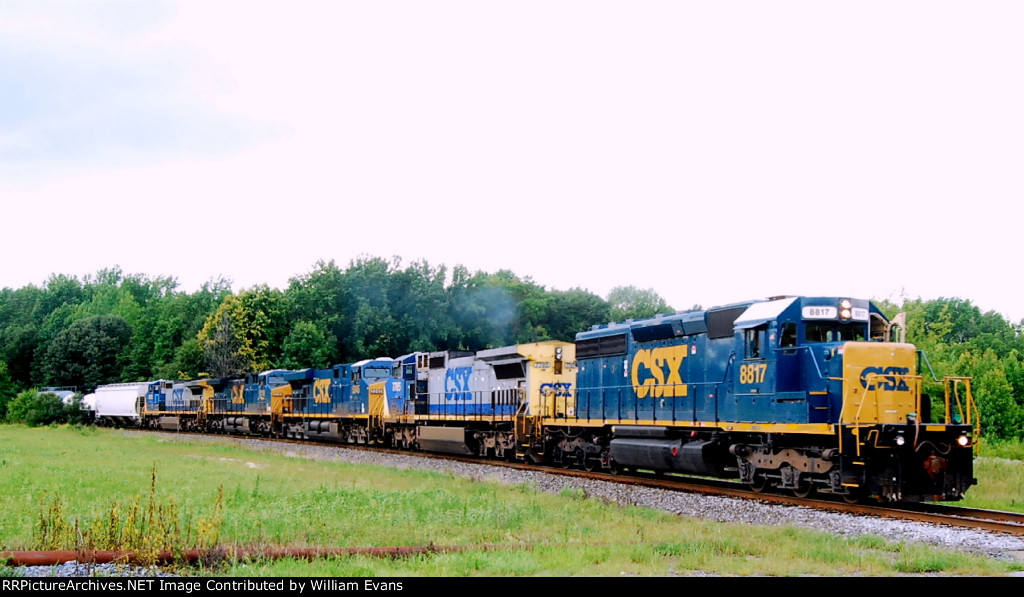 CSXT 8817